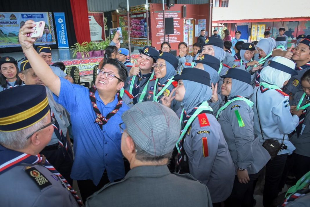 Penerapan pembudayaan hormat menghormati sesama kaum bermula di sekolah ...